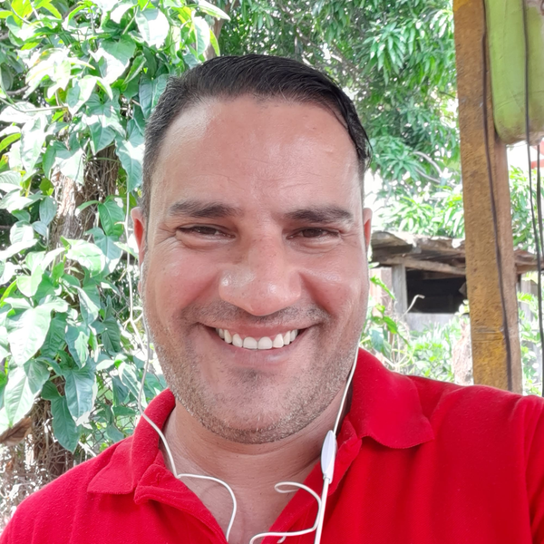 Hector Navarro | profe.social